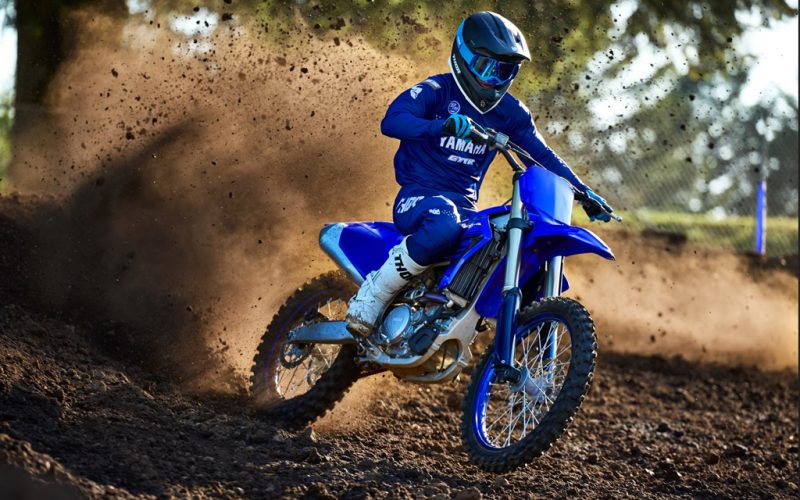 Yamaha célèbre les 50 ans de la YZ avec les nouvelles YZ250F et YZ450FX ...